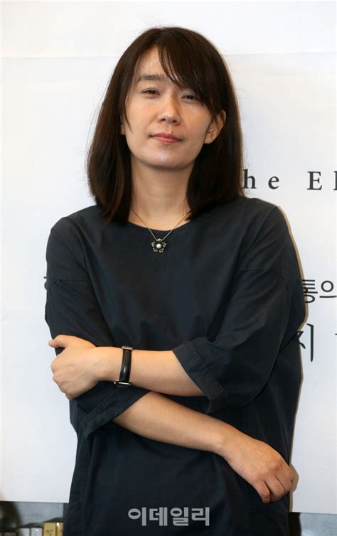 소설가 한강 노르웨이 퓨처 라이브러리 올해의 작가