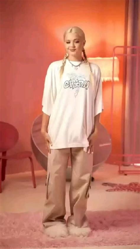 Пин от пользователя ушла 😔💔 на доске Ваши пины Карнавал