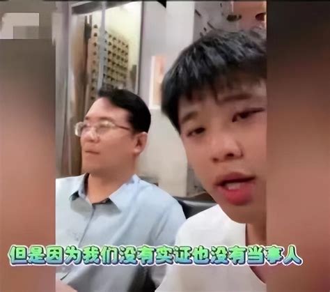 卓伟现身葛斯齐直播间，谈及大s时意味深长，称“冤有头债有主”腾讯新闻