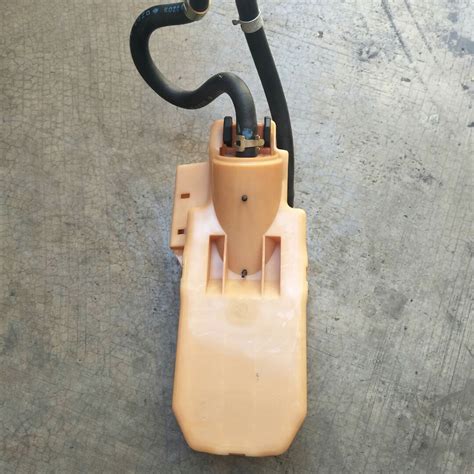 Nissan Sentra B14 Efi Fuel Pump Assembly Car Parts And Accessories