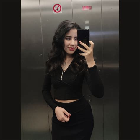 Chaimae Is On Couchsurfing Couchsurfing