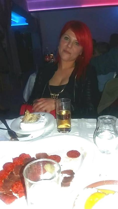 Kontaktanzeigen Sie Sucht Ihn