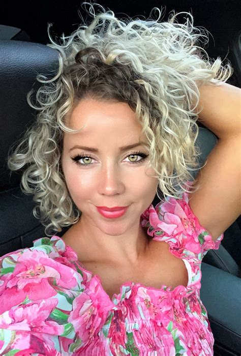 Curls Or Straight Hair X Rmakemefeelgood