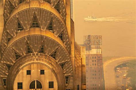 Air Quality Surreal Skies Grip New Yorkers In Pictures Bbc News