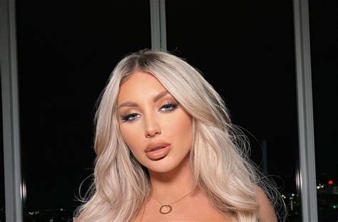 Kayley Gunner параметры фигуры рост вес биография дата рождения