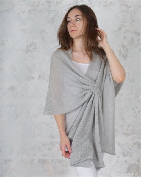 Quilted Shoulder Wrap At Victoria Jenkins Blog