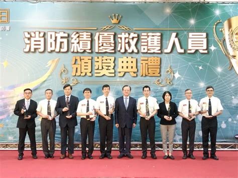 高市消防局榮獲消防署消防績優救護人員多項殊榮