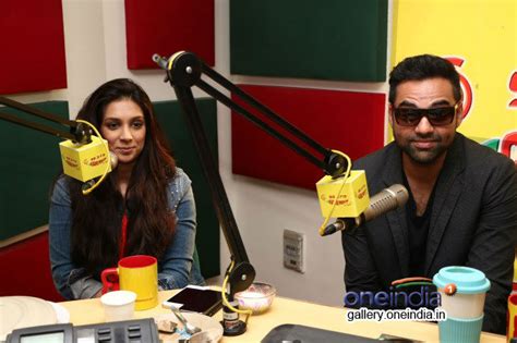 One By Two Film Promotion At Radio Mirchi Filmibeat