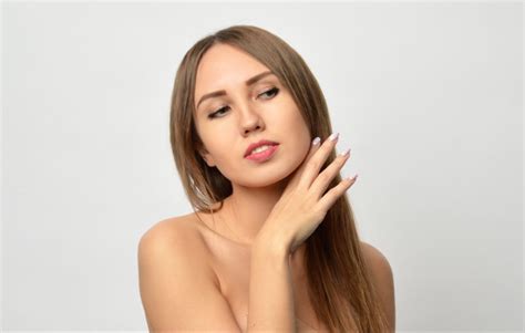 Девушка на белом фоне бьюти съёмка Girl Fashion Instagram Model Spb питер девушка