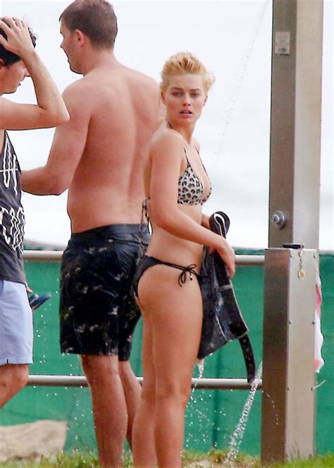 Margot Robbie Shows Off Her Nude Bikini Body
