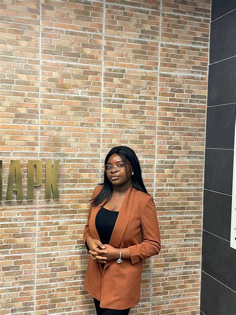 Olagunju Tolulope Medium