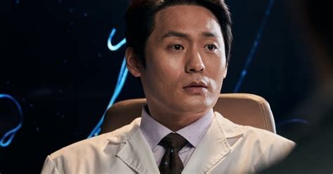 우영우→헤어질 결심 등장만으로 결정적 장면 남기는 최대훈