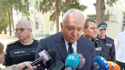 Поне 10 гранични полицаи са участвали в схеми за трафик на мигранти Webcafe Bg