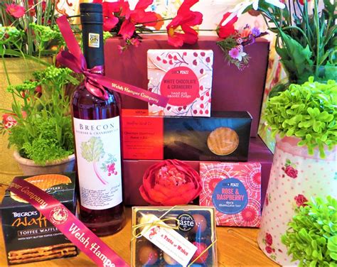 Luxury Brecon Gin Chocolates Welsh Hamper Company