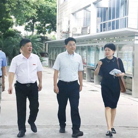 市领导看望慰问一线教师三明教育教学