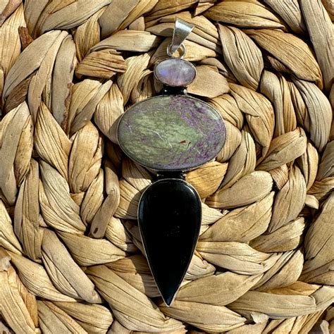 დაცვა შინაგანი ძალა სიმშვიდე და პერსონალური წარმატება მთვარის ქვა პურპურიტი ობსიდიანი