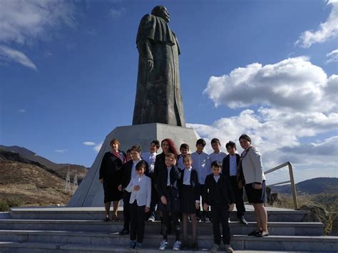 მეფე თამარის სახელობის სკოლა პანსიონის Vi კლასი საგურამოში იმყოფებოდა