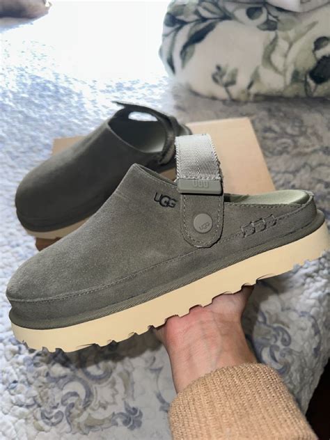Ugg Clogs Green Sneakers Fashion Swag Shoes Trendy Shoes Sneakers