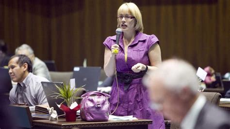 Arizona Sen Kyrsten Sinemas Key Moments In Her Political Career