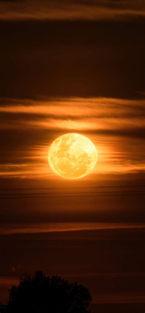 Super Moon 4k Iphone 12 Wallpapers Free Download