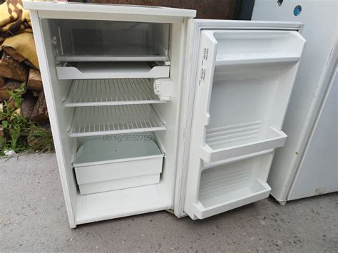 Малък хладилник Ignis Хладилник Ignis Хладилници Фризери Плевен в ш д 85 46 60см М