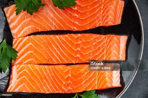 야채 연어 제품 원시 조각 생선의 맛 곰팡이 단백질 완전 채식주의 자 제품 세이탄 사시미 식물성 단백질 세이탄 고기가없는 콩 밀