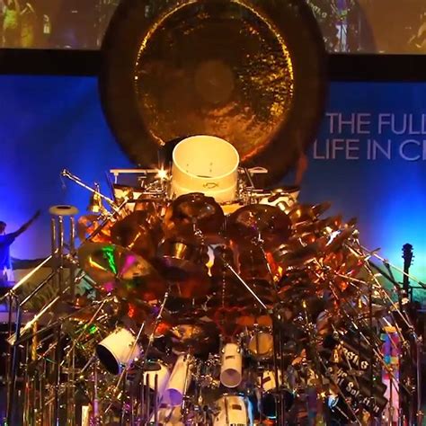 Worlds Largest Drum Set 🥁 Worlds Largest 813 Piece Drum Set 📷