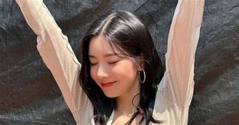 워터밤 출격 권은비 비키니 입고 볼륨감 뽐내