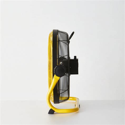 [lezen] 르젠 16인치 캠핑용 Bldc 무선 써큘레이터 박스팬 Lzcf M400 트라이스