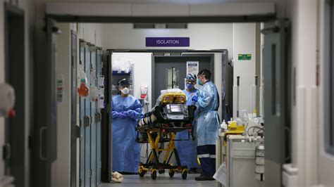 Спират плановия прием в болниците в Пловдив Nova