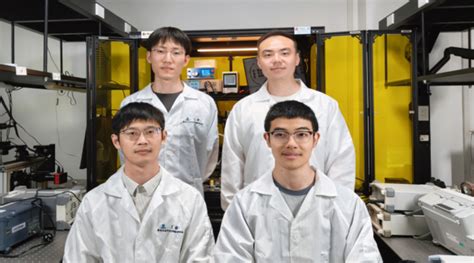 世界首颗超高并行光计算芯片问世：科学家在光芯片上实现超100并行度光计算，算力呈数量级提升 知乎