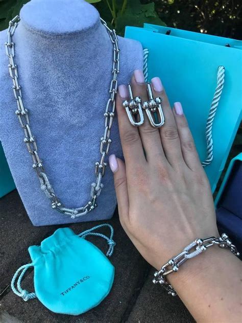 Набор тиффани посеребрение — цена 4980 грн в каталоге Комплекты Купить аксессуары по доступной