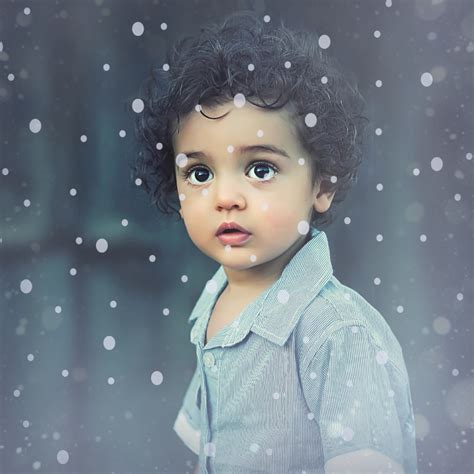 Create Winter Themed Snow Effect Photo Frames And Effects For Free