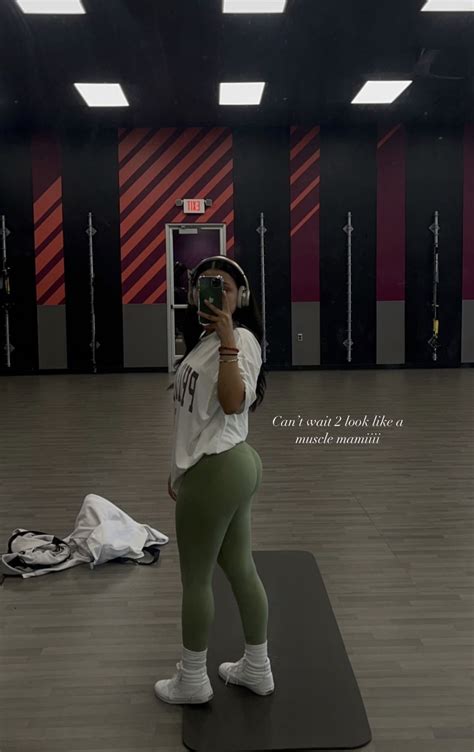 Pin By Fatimaa On Gym Ootd Gym Workout Outfits Cute Gym Outfits Gym