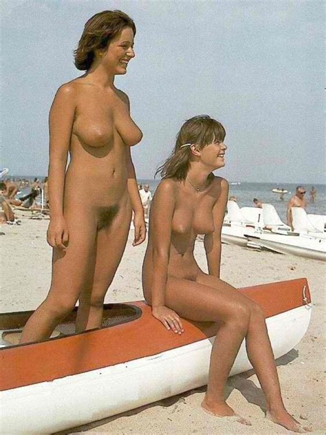 At The Beach Naked With Mom Gthang