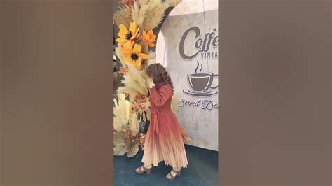 ဗိုက်ဗိုက်ဆာဆာ Youtube