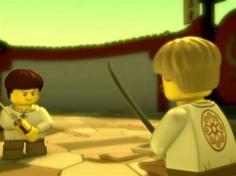 Zane robot lego ninjago investigando el corazón de un ninja mecánico Makeblock