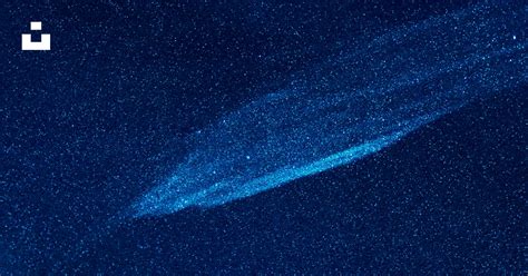 파란색과 흰색 별이 빛나는 밤하늘 사진 Unsplash의 무료 파랑 이미지