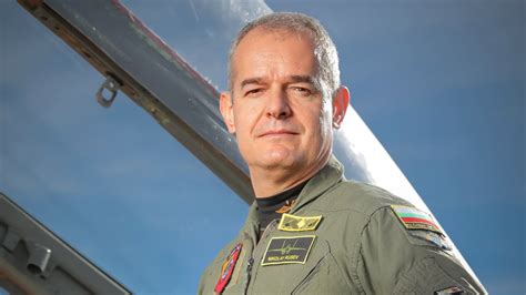 Президентът назначи генерал Николай Русев за командир на ВВС Новини бг