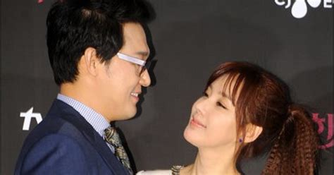 포토 오현경 우리남편 멋있는데