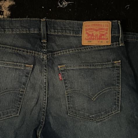 Levi 559 32 Depop