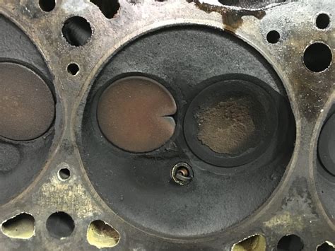 How Operate Piston Intake Valves