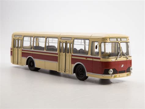 Масштабная модель ЛиАЗ-677 Наши Автобусы №28