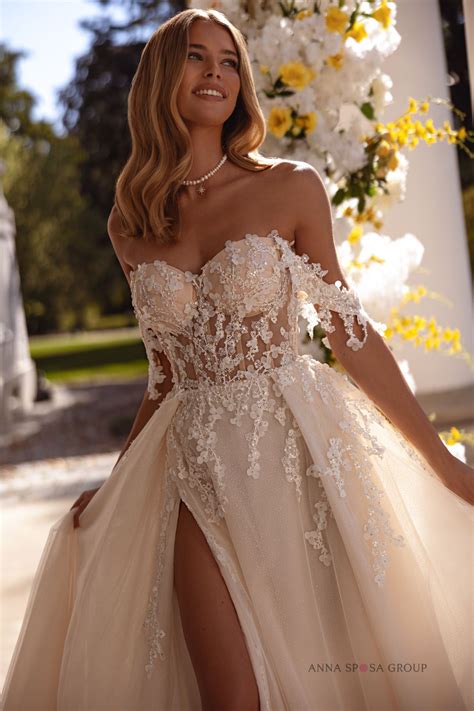 Buy Wedding Dress Bordo From The Producer Anna Sposa Group
