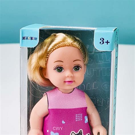 خرید عروسک دخترانه مدل 5364944 در رنگبندی زیبا و جذاب در پیکوتویز