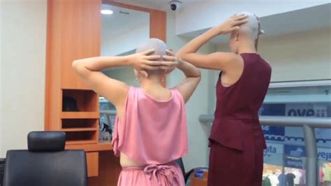 俩姐妹约好一起剃光头 哔哩哔哩 Bilibili