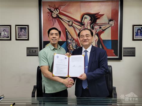 菲律賓中正學院簽署2 2學程教育合作備忘錄 亞洲 僑務電子報