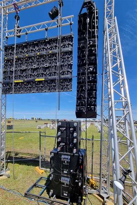 Rcf Hdl Systems Bring Wine On Stage