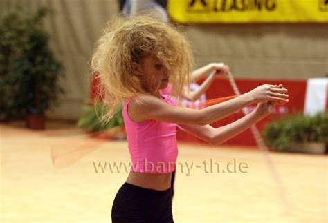 ХУДОЖЕСТВЕНА ГИМНАСТИКА И СРОДНИ СПОРТОВЕ • Виж темата Прически