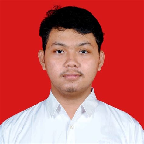 Iqbal Maulana Nashrullah Pramuniaga Manna Kampus Mirota Kampus